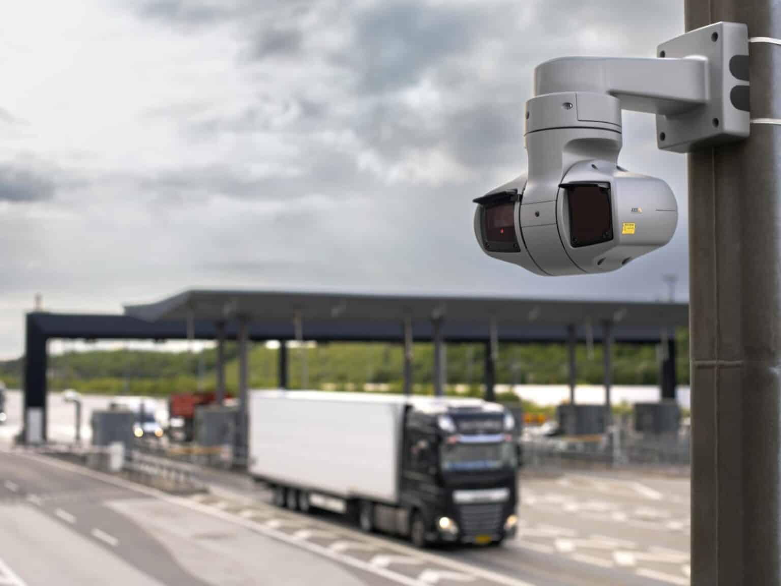 Axis Q6225-LE Heavy-Duty PTZ Camera: Advanced Surveillance